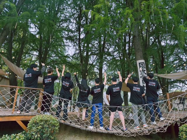 FuturX - 真人数字思维构建者